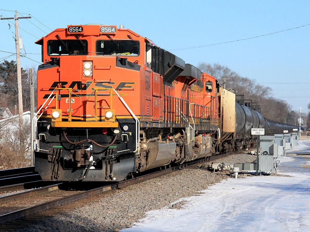 BNSF 8564